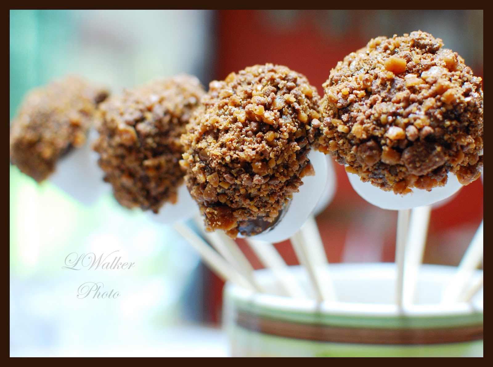 Dew Drops: Chocolate covered Marshmallow Pops