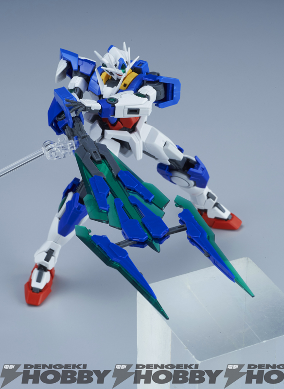 RG #21 1/144 00 GNT-0000 Quanta Qan[T] Sample Images by Dengeki Hobby