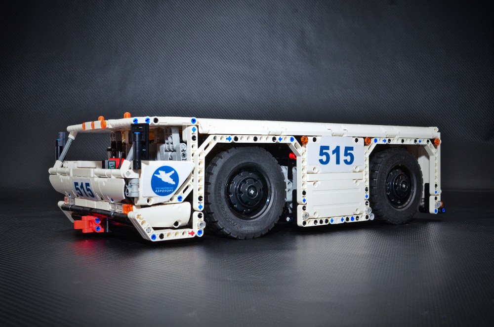 filsawgood Lego Technic Creations: Lego Technic Aircraft Tug XL ...