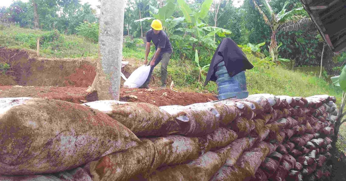 DDB GEOKONSTRUKSI: Karung pasir darurat / emergency sandbag