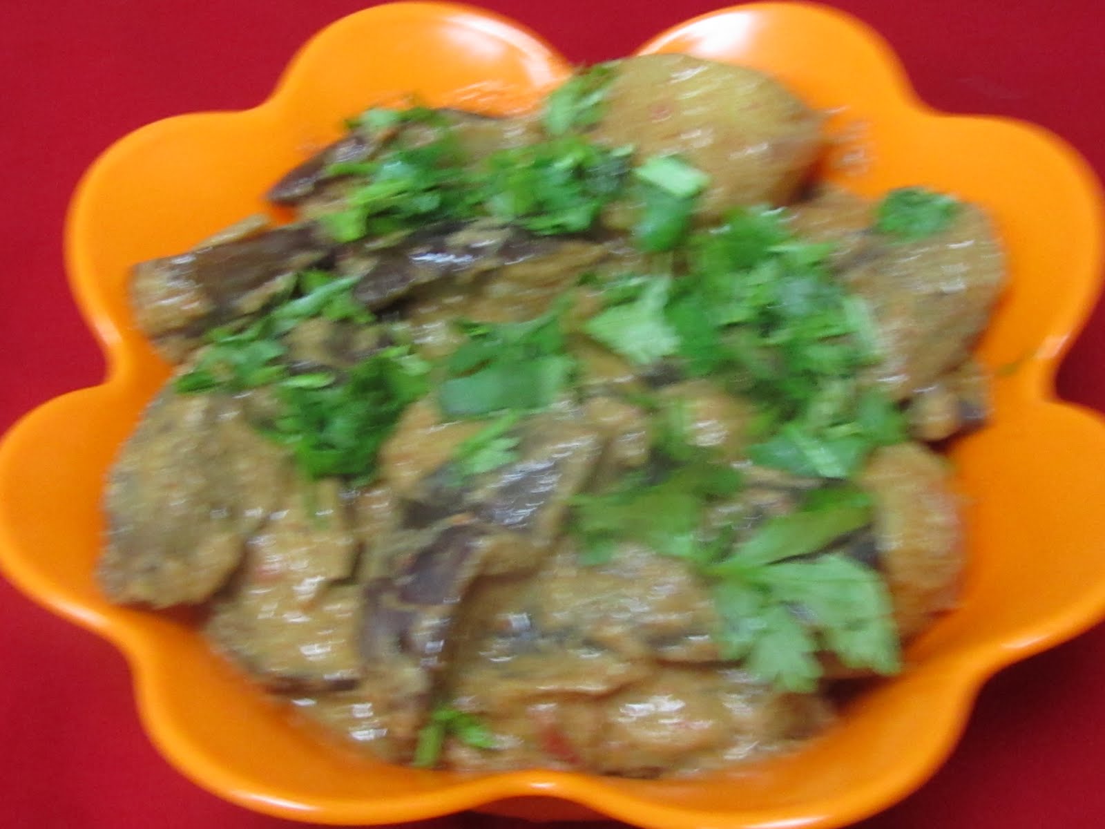 khatta meetha theeka: Alu /Baingan ki sabzi