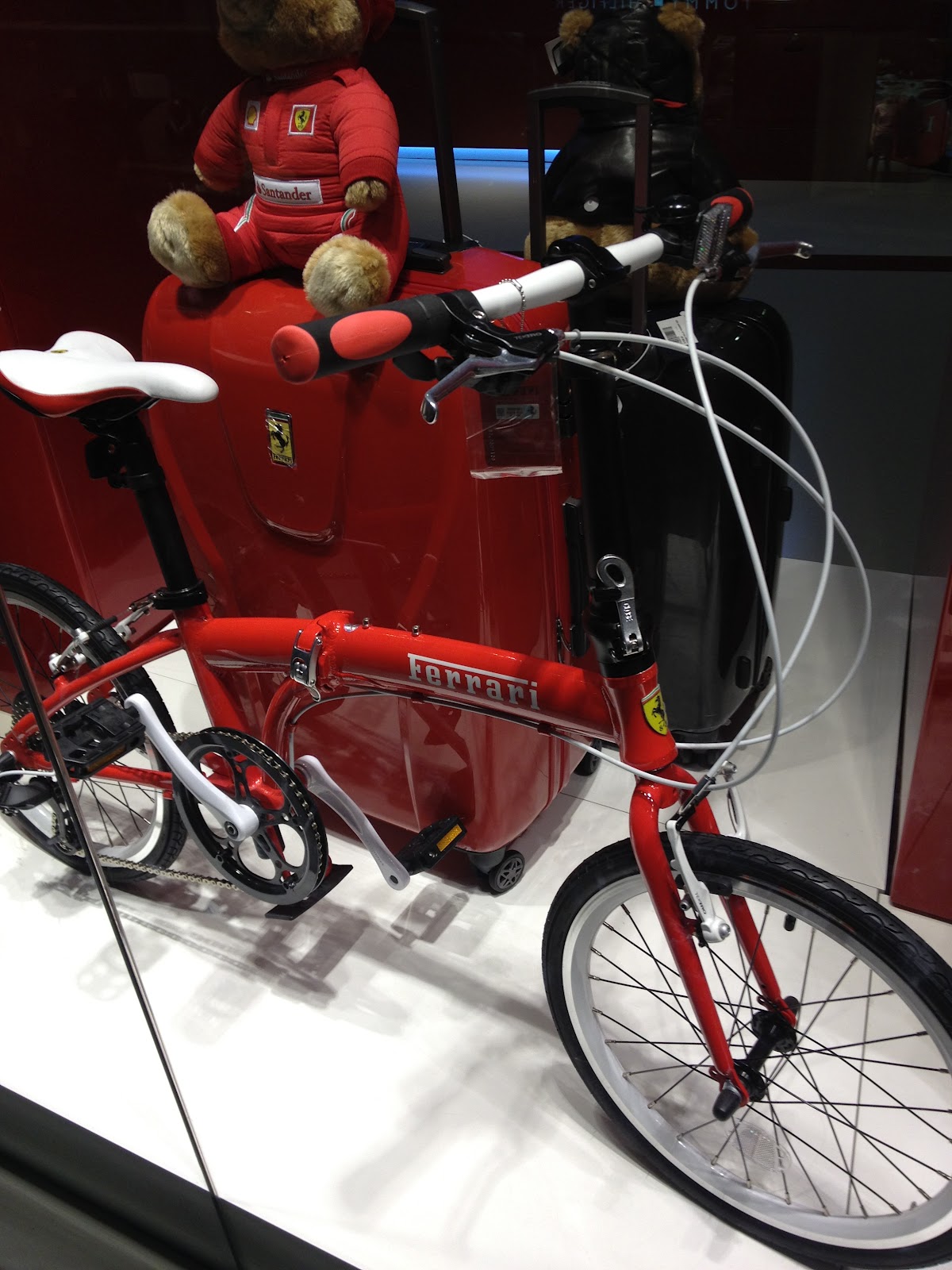 Stories from a Penang guy: Ferrari Bicycle at Marina Bay Sands ...