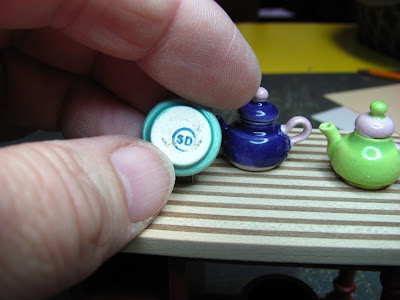 Dollhouse Miniature Furniture - Tutorials | 1 inch minis: I'm Back from ...