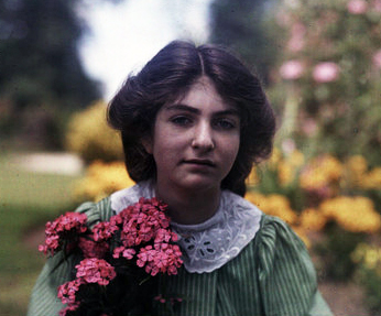 Happy Mouse: Janet and Iris Laing, 1910 to 1915