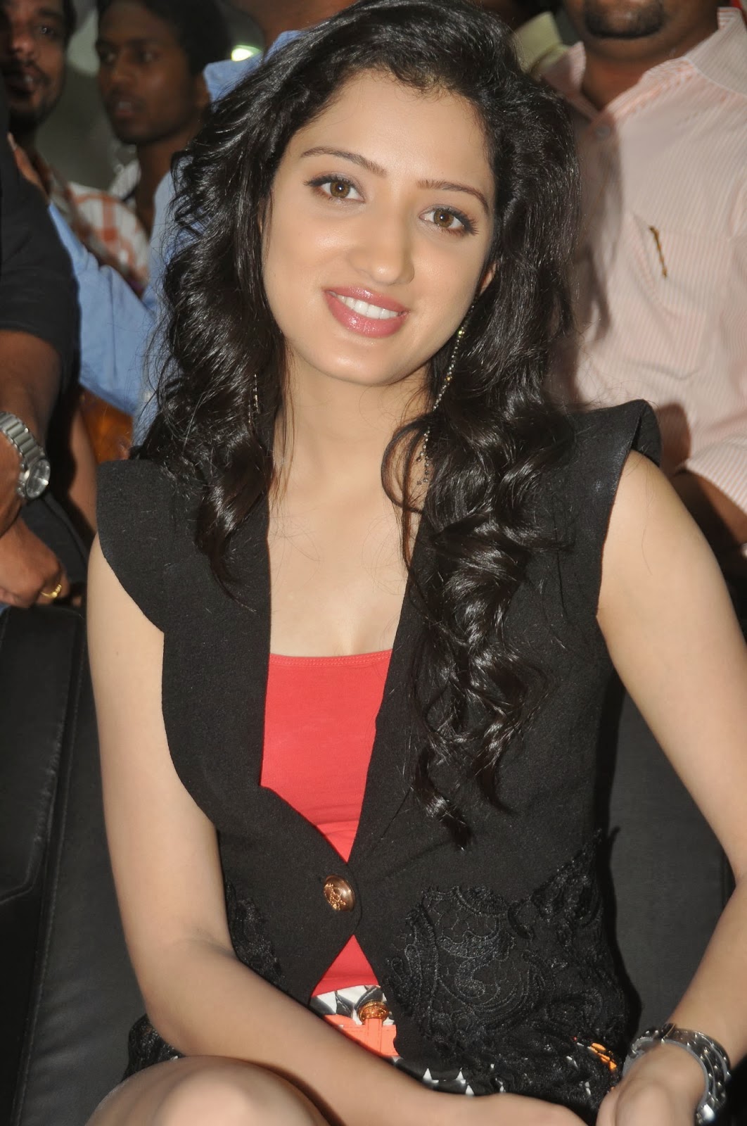 Richa panai hot hd wallpapers - Sports Updates