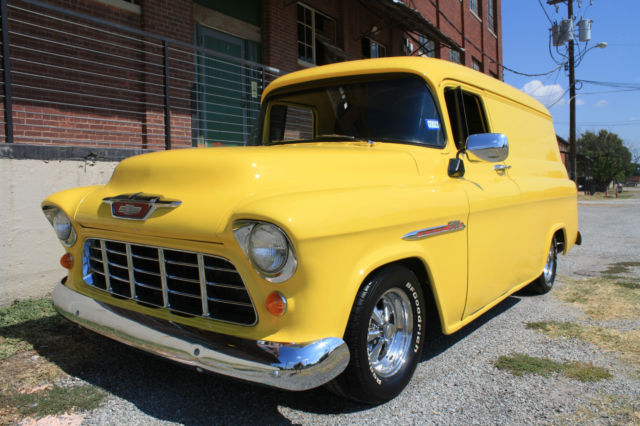 MIS COCHES DE ESCALA DE 1.60: 55 CHEVY TM GM (HOT WHEELS)