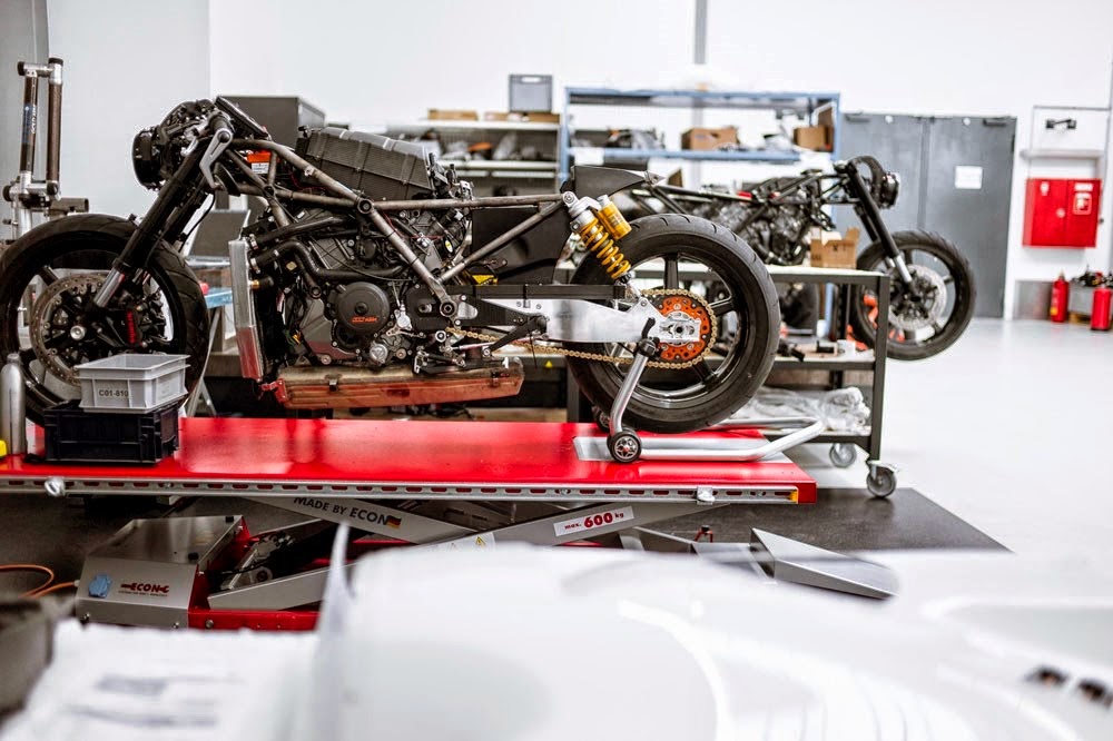 Lotus C-01 it's ready - RocketGarage - Cafe Racer Magazine