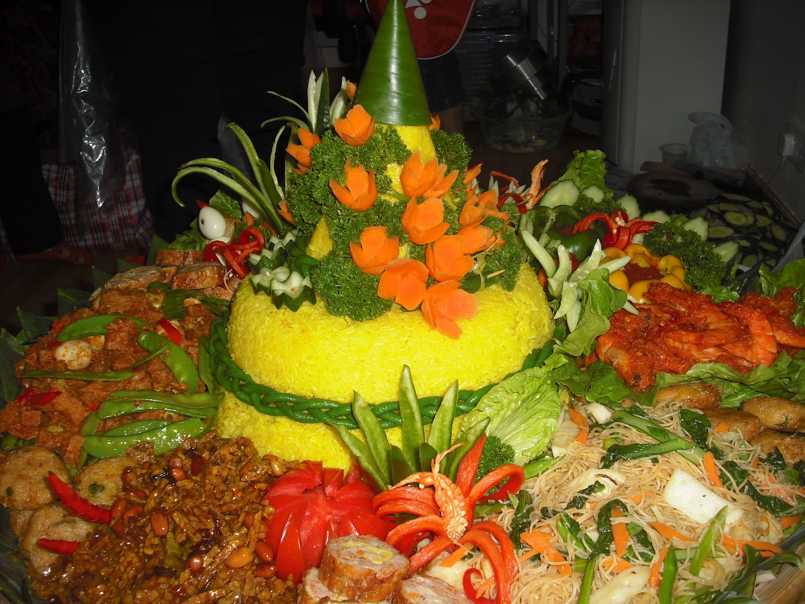 WarLes Sari Gunkid: Tumpeng