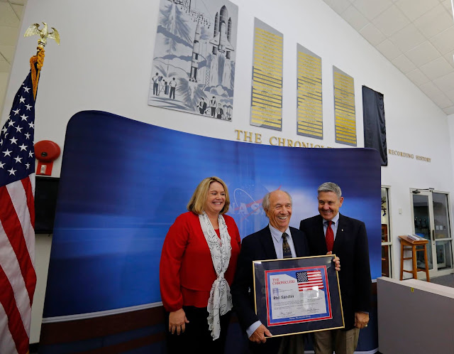 AL DIAZ PHOTO: Photojournalist Phil Sandlin added to Kennedy Space ...