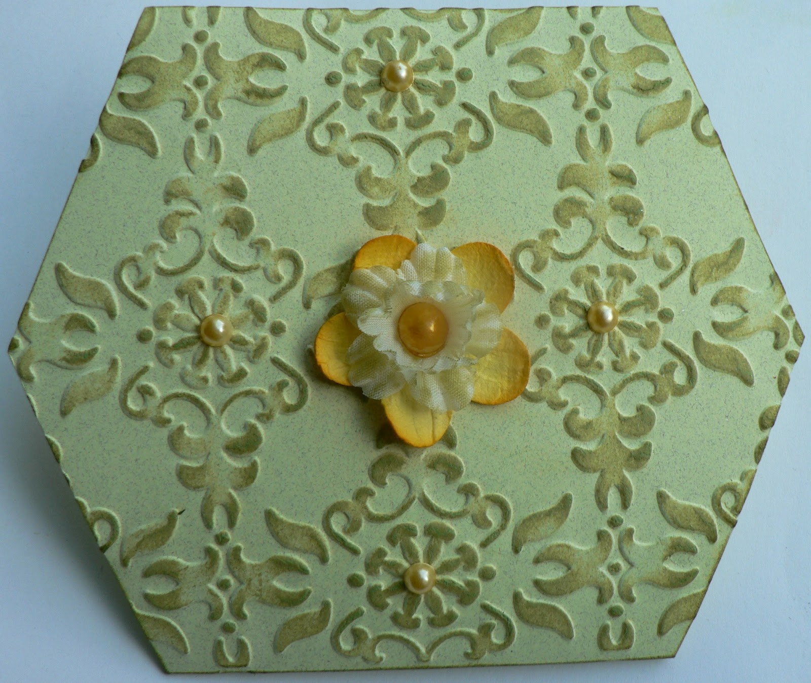 Creative Expressions: Unusual shaped card