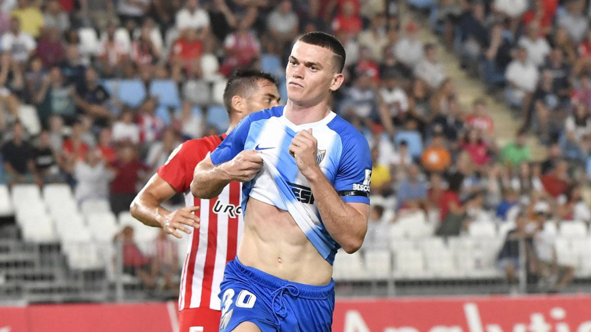 Ángel Torres confirma tres fichajes, entre ellos Jack Harper