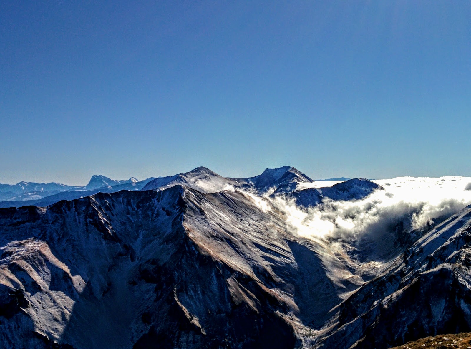 Avventure di Montagna e...: Monte Priora dal Santuario della Madonna ...