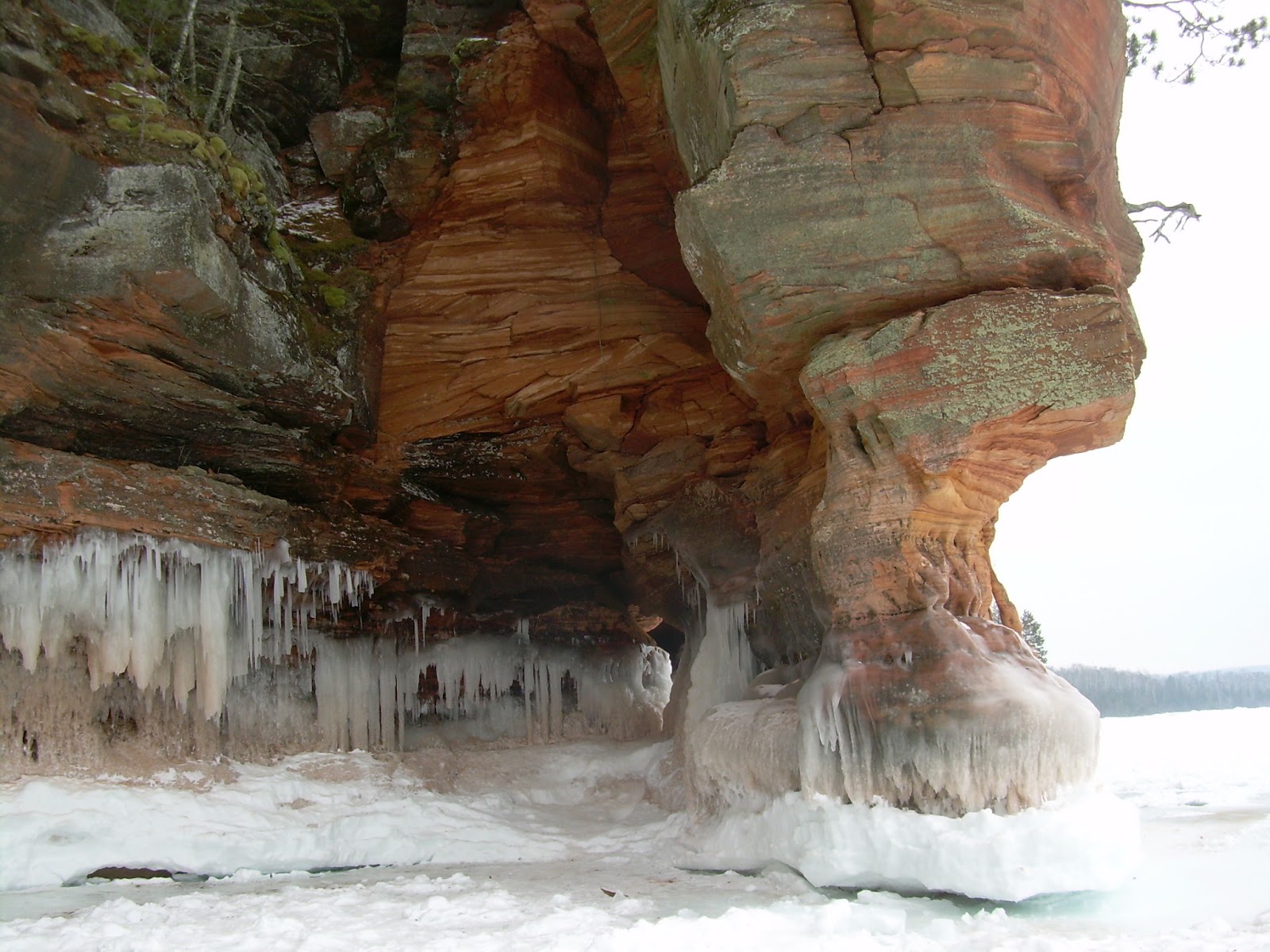 Lake Superior Sea Caves/Ice Caves