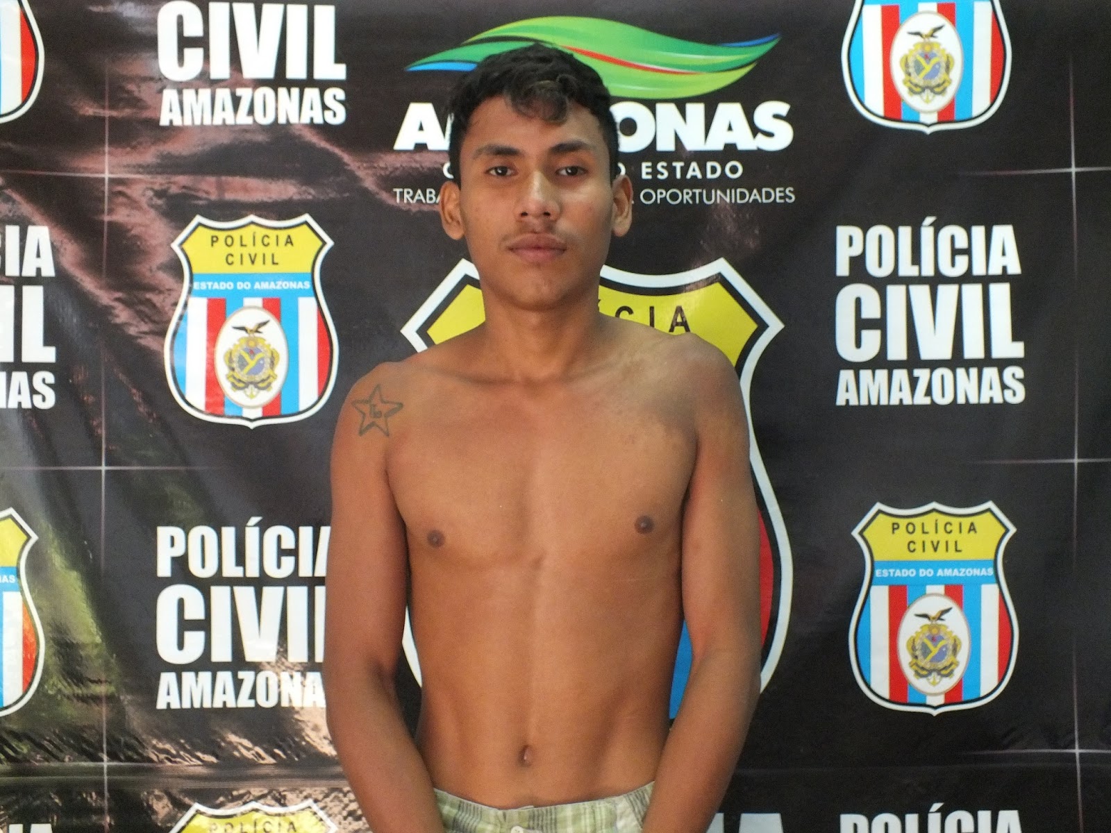 Blog Central da Notícia - Amazonas: FUGITIVO INVADE ÔNIBUS, FAZ ASSALTO ...