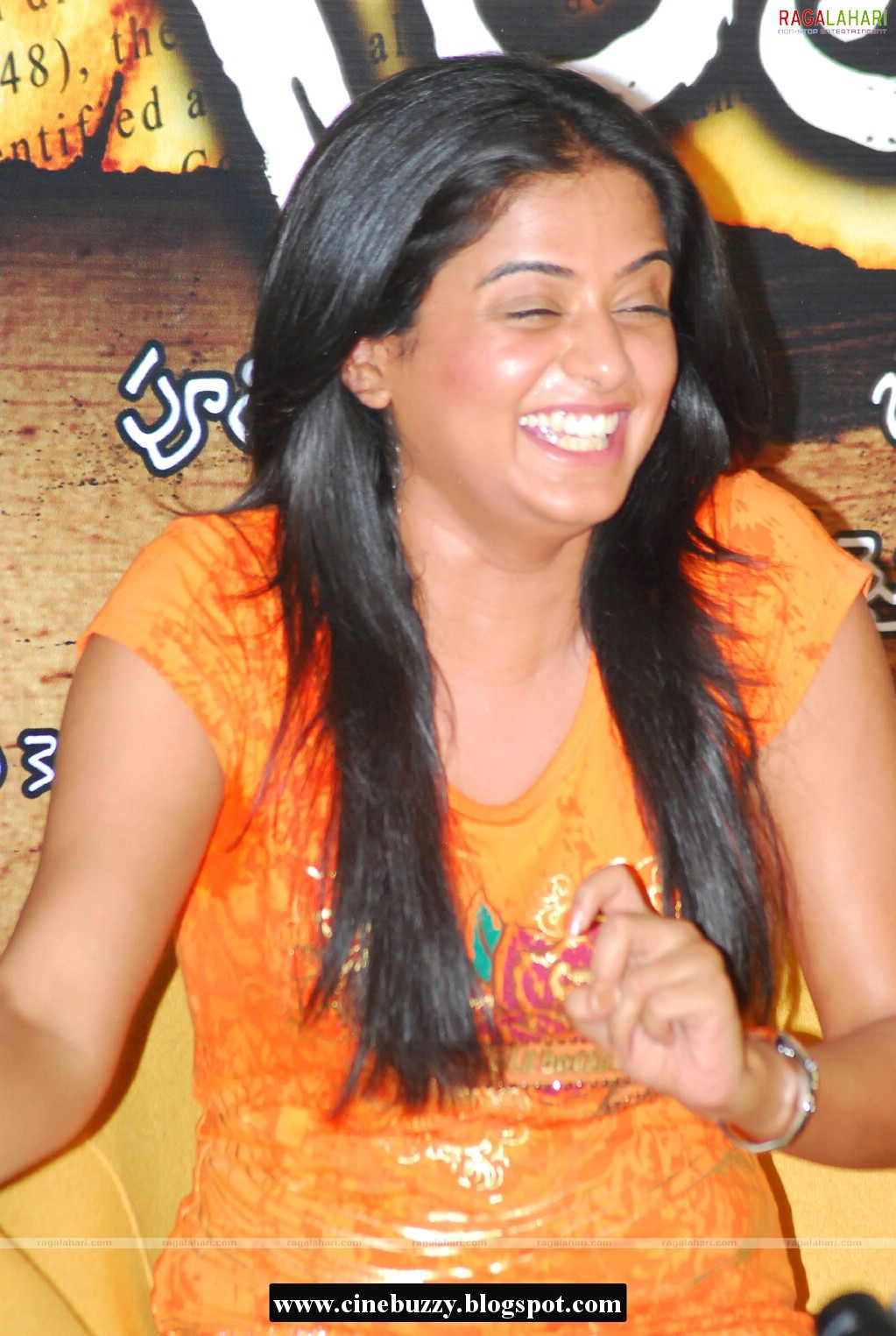 SOUTH CINE HOT - The Cine Hot blog: Priyamani hot and sexy without ...