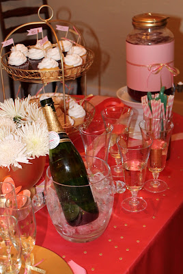 Urban Sky: sexy lil' leslie