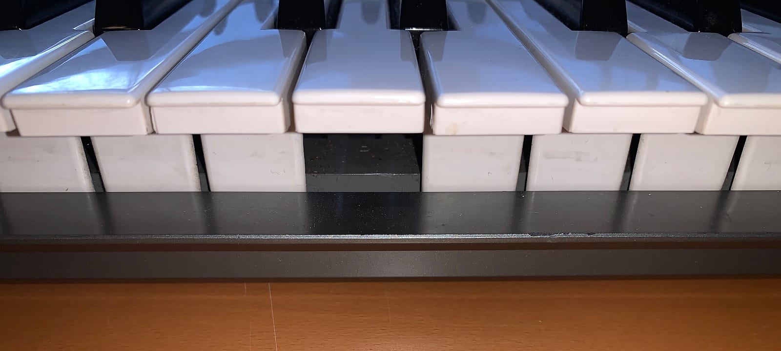 MATRIXSYNTH: Novation Xio 25 - Synth and Controller