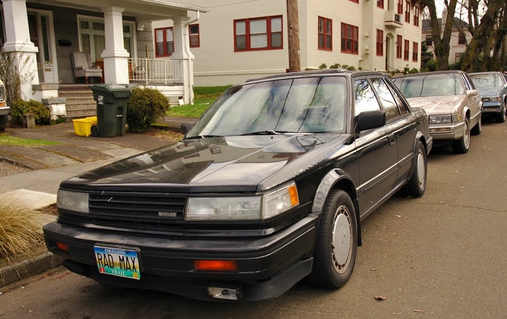 OLD PARKED CARS.: Saturday Bonus: 1988 Nissan Maxima.