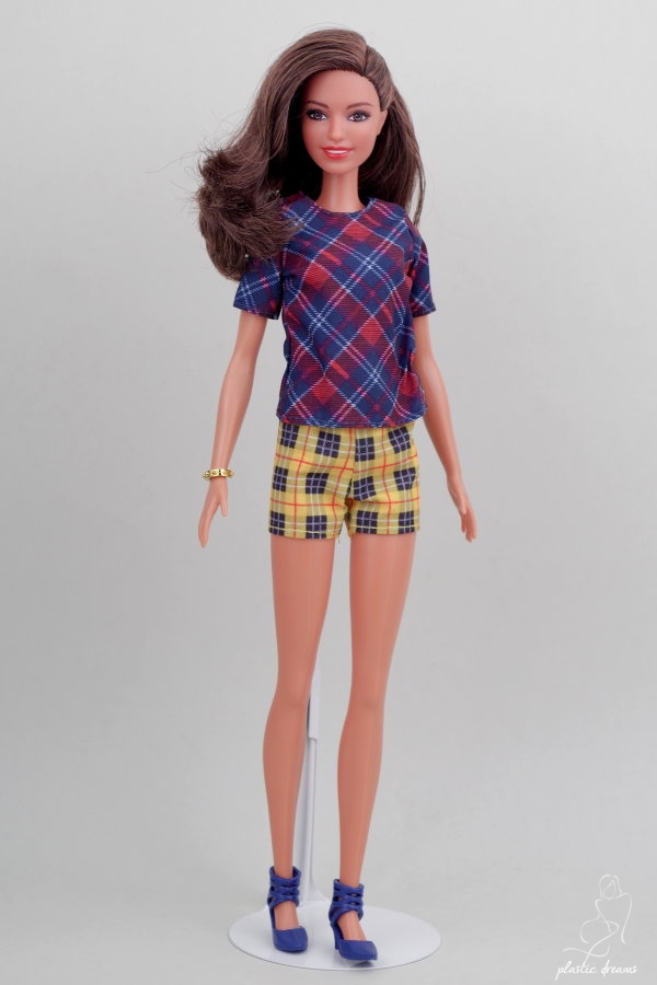 Plastic Dreams Dolls :: Barbie et miniatures: Fashionistas Barbie Doll ...