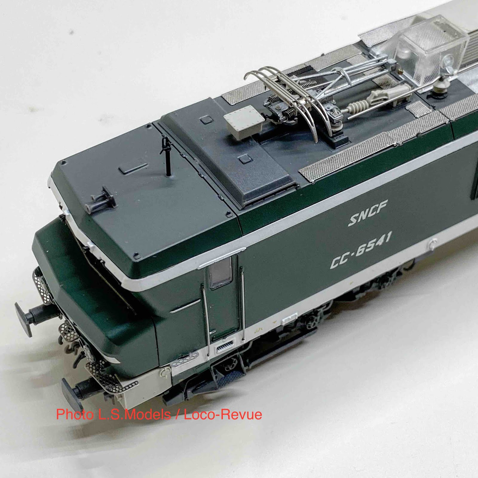 Loco-Revue: CC 6500 L.S.Models : avant l'été (H0)