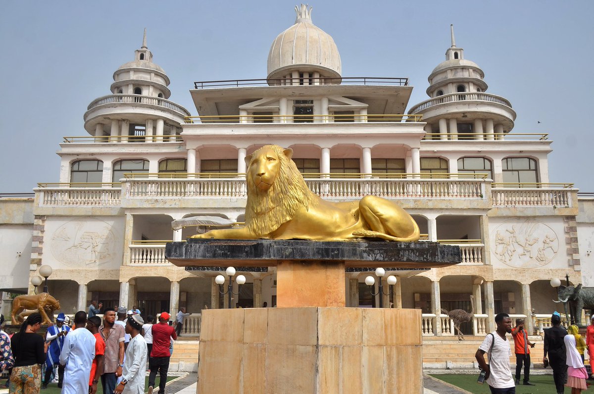 PAEDIA EXPRESS MULTIMEDIA : WHO STEPS IN AT AZAD PALACE?