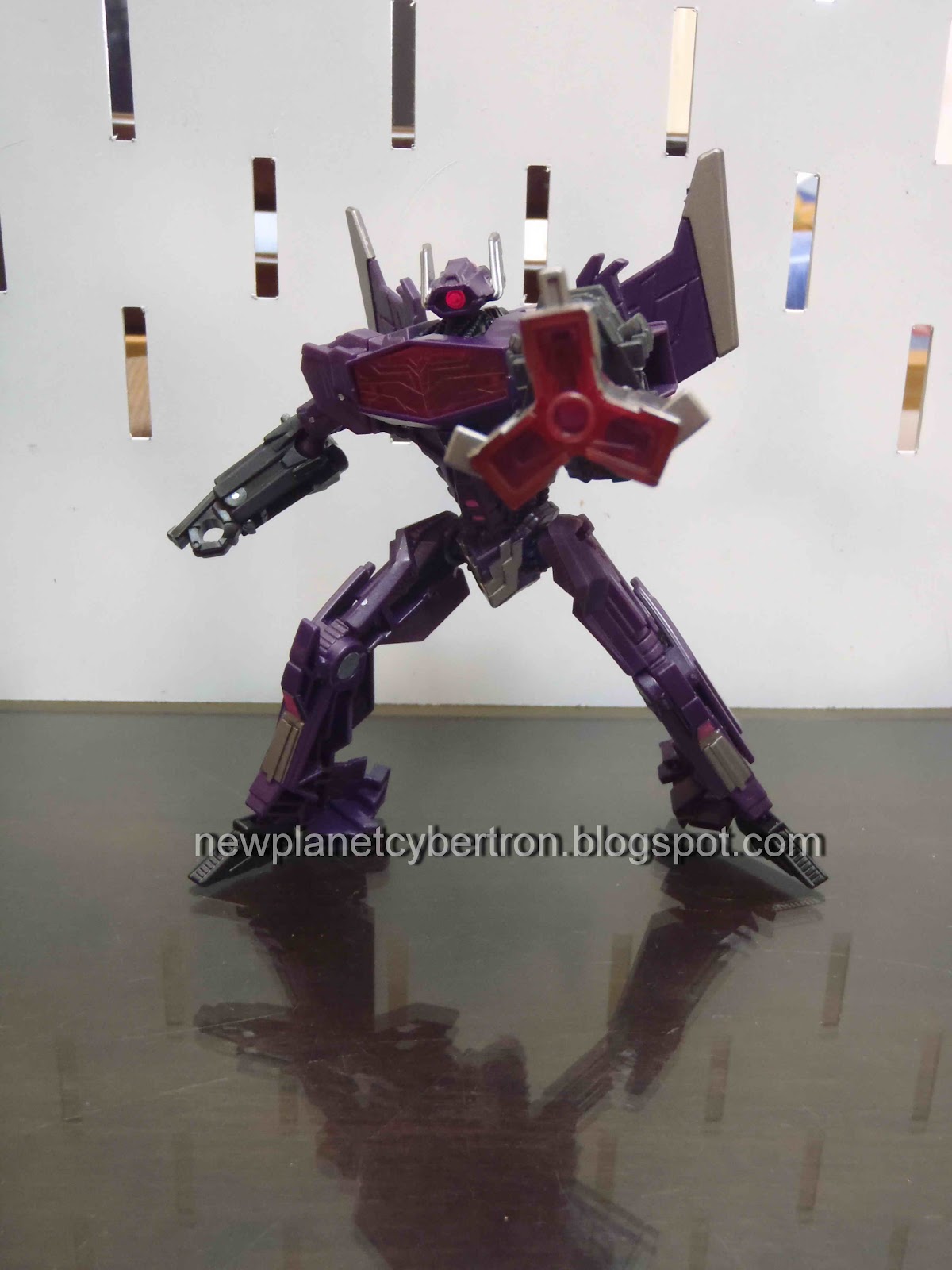 New Planet Cybertron: Transformers Review: Shockwave (FOC Deluxe)