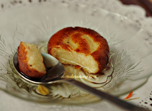 Chana’r Jilipi (Freshly made Cottage cheese Jalebi) - A Homemaker's Diary
