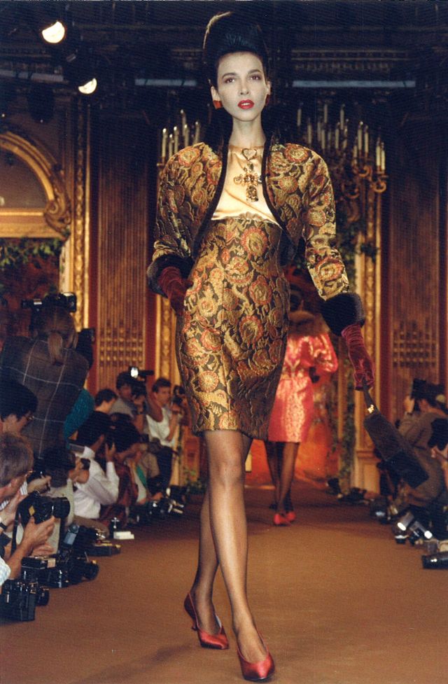 Stunning Photos of Christian Lacroix Haute Couture Fall-Winter Fashion ...
