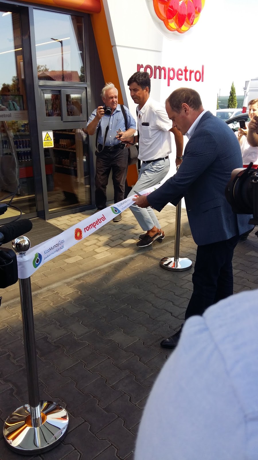 Mega Bacau: Rompetrol a inaugurat inca o statie de carburanti in Bacau