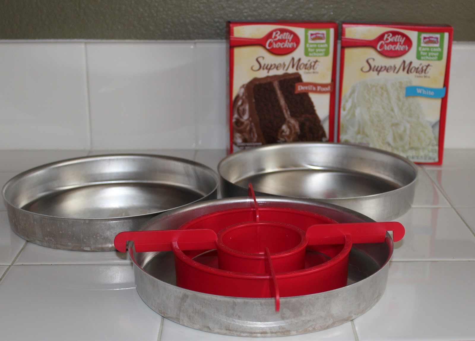 Her Kitchen and Crafts: Checkered Cake