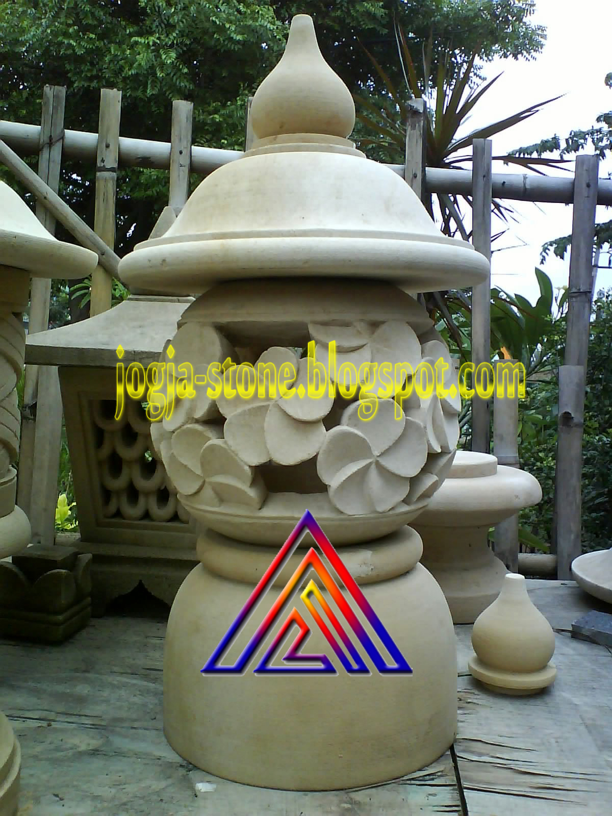 LAMPION BATU ALAM MOTIF BUNGA