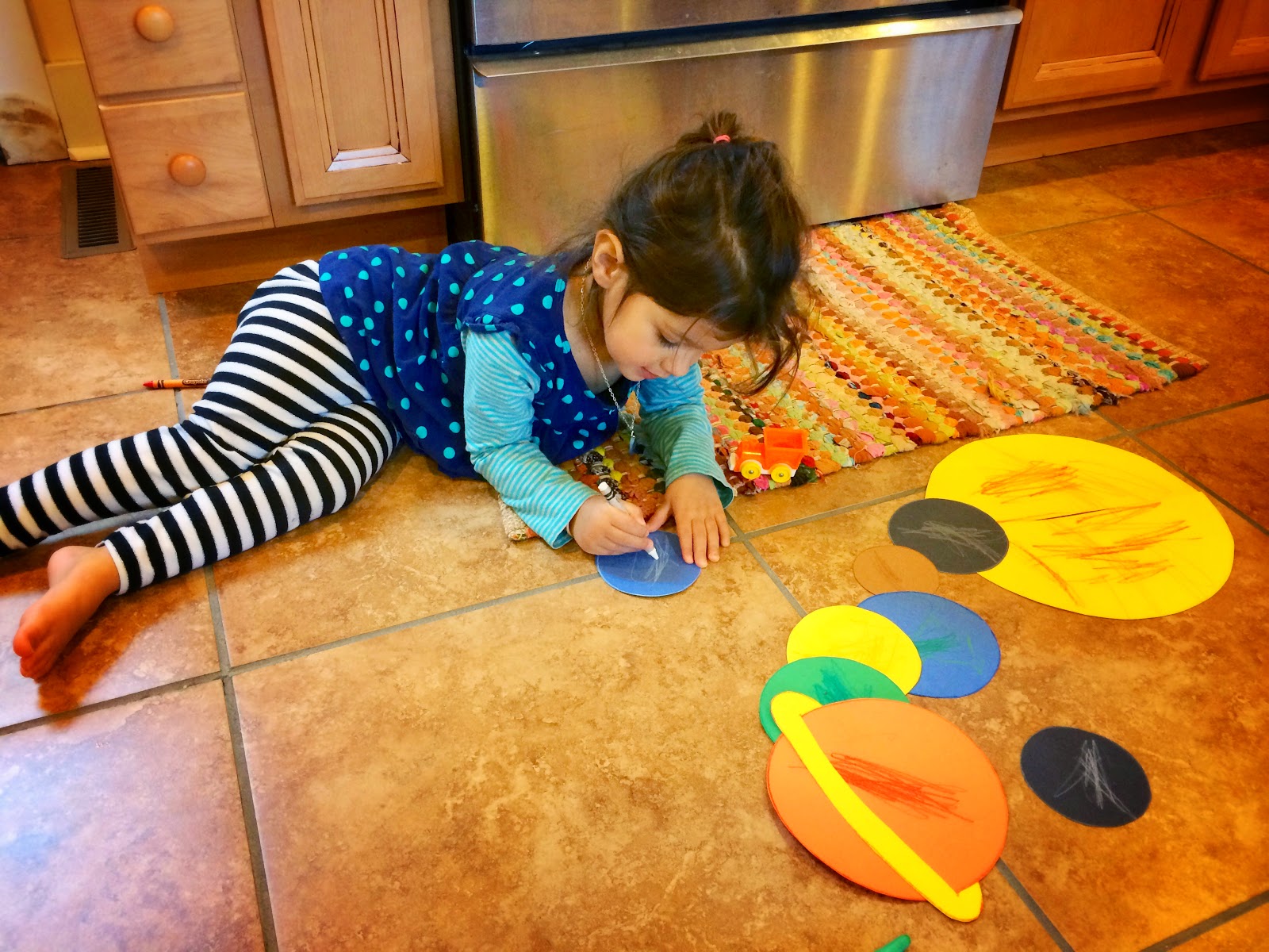 Our Beautifully Messy House : DIY Planetarium for Kids