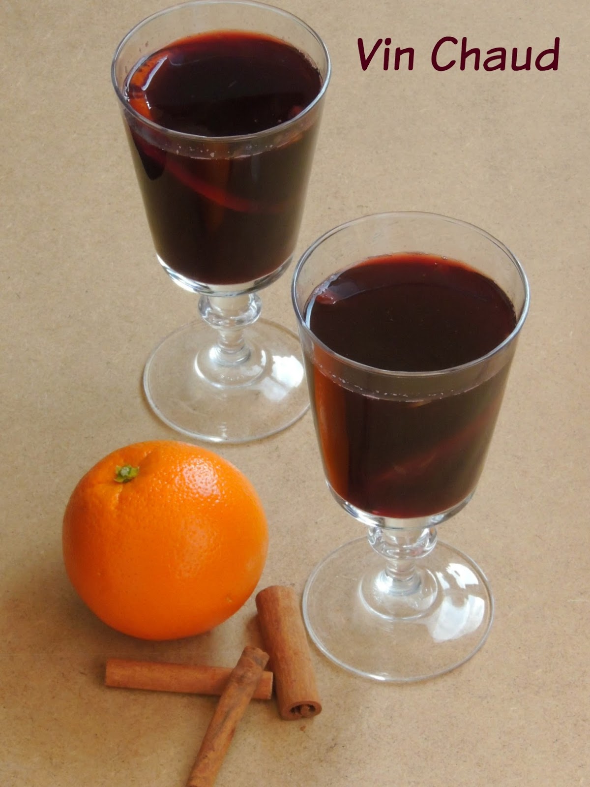 Priya's Versatile Recipes: Warmer Win/Vin Chaud - Hot Mulled Wine