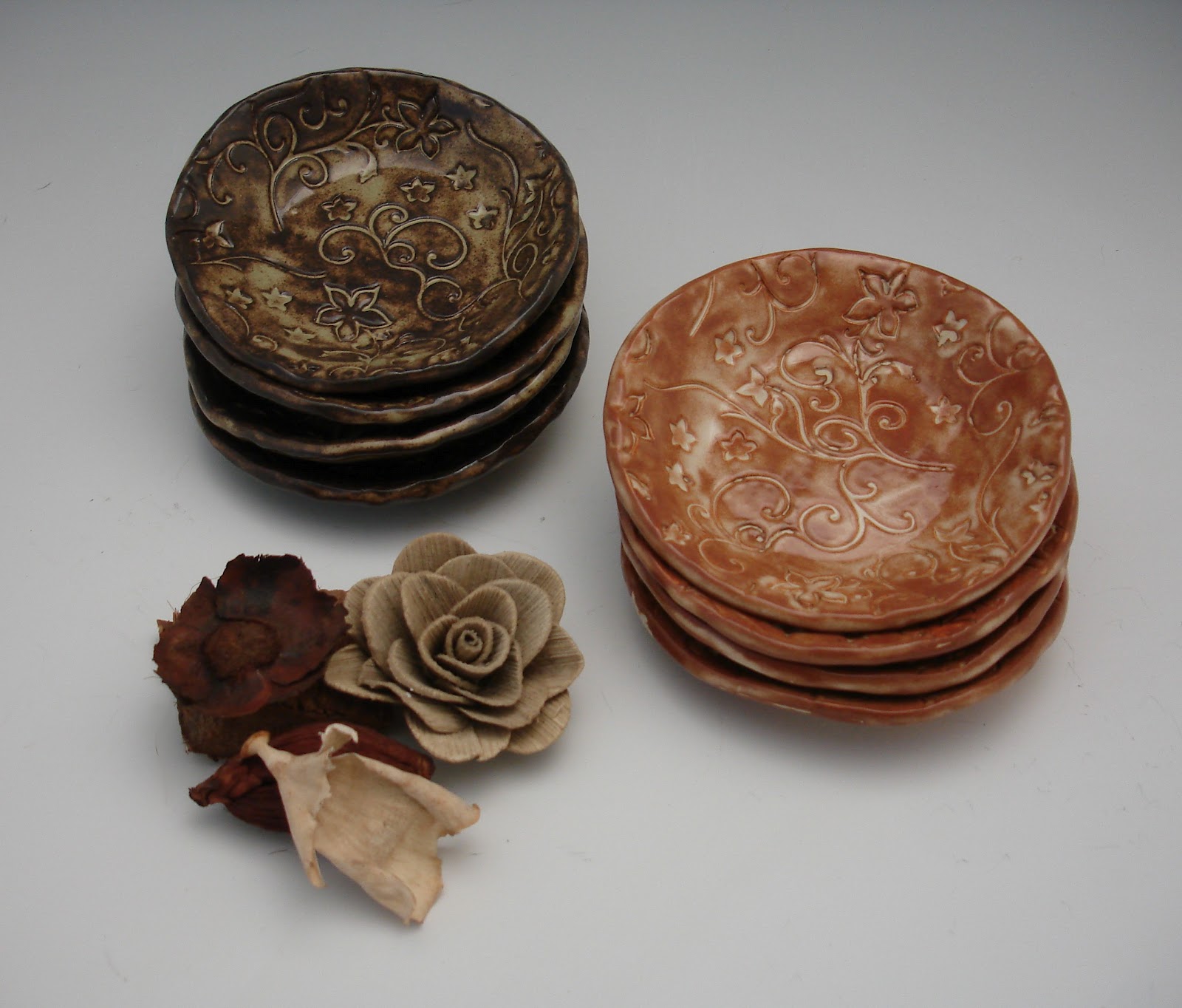 Blue Starr Gallery: Small Round Dishes