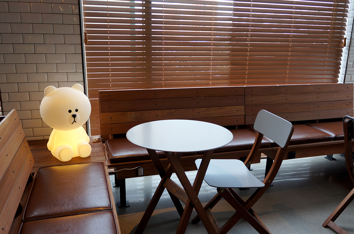 Brunch at Line Friends Cafe, Itaewon. - Theheyheyhey
