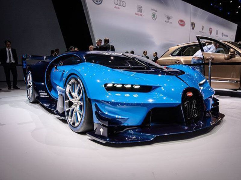 World's Fastest Car Bugatti Chiron - Car Bugatti Chiron Prize $ 2.5 million