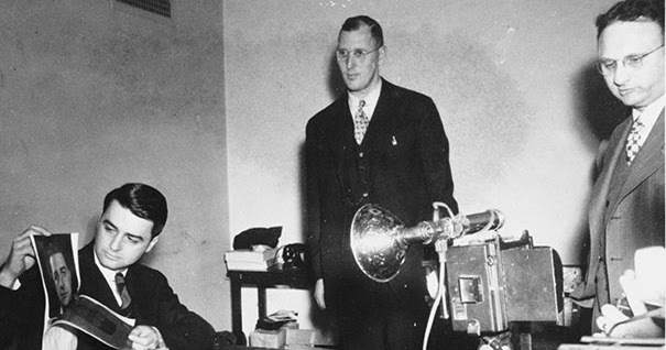 Photogoogle.gr: The Polaroid Story: Edwin Land and the Impossible Project