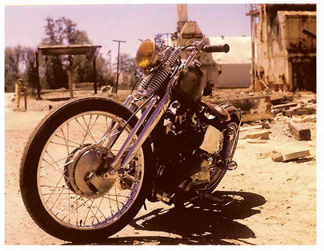 HELL ON WHEELS: '71 Ironhead-knucklehead springer