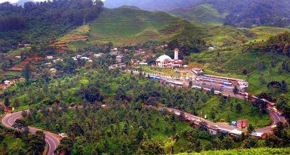 Wisata Paralayang Puncak Yang Indah dan Menantang
