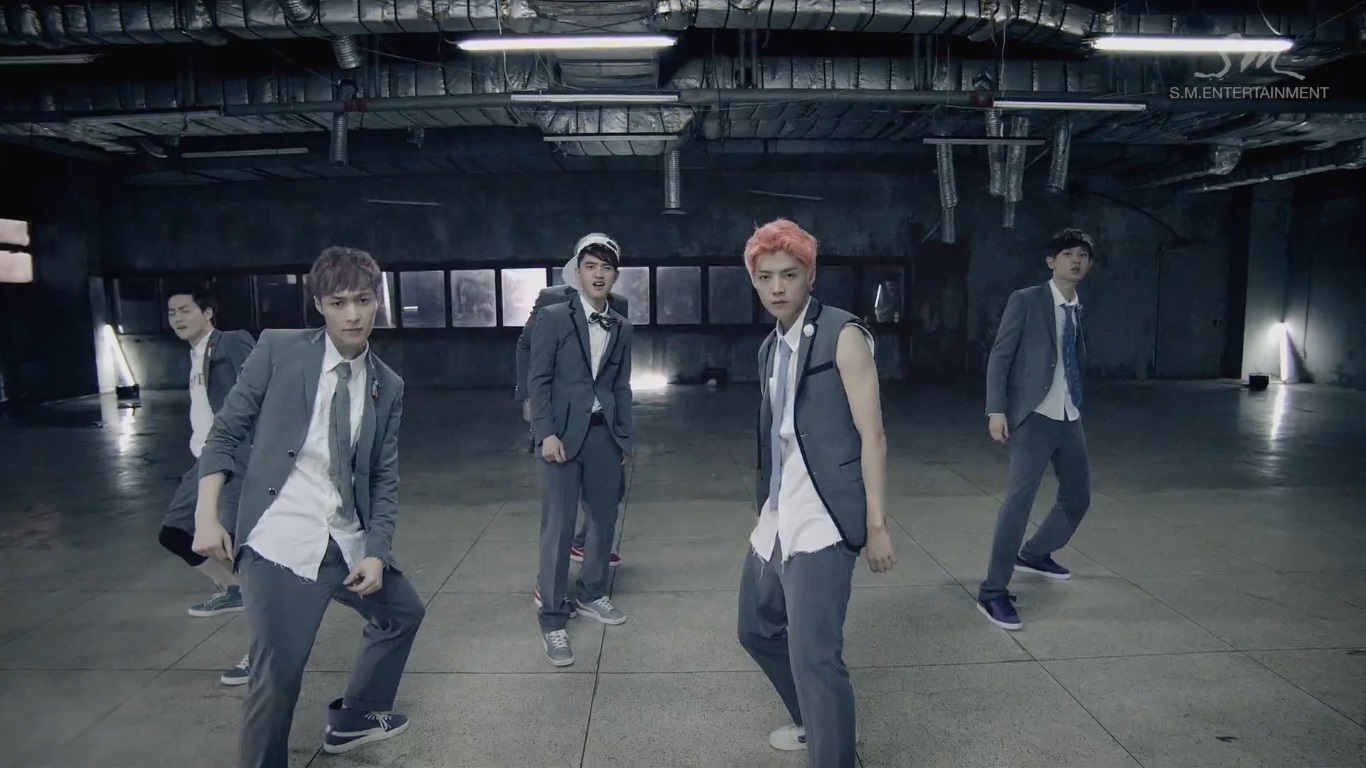 Star The World: Exo Growl