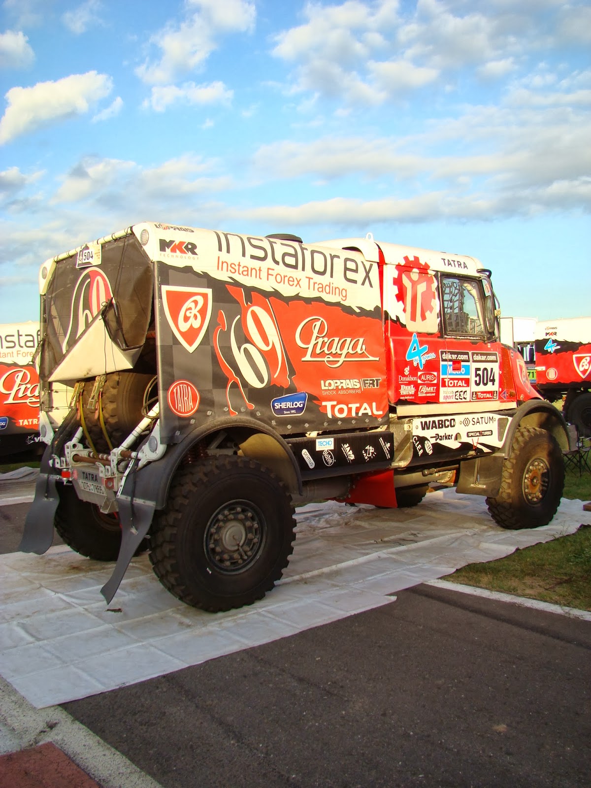 DIECIOCHO RUEDAS: LOPRAIZ Y SU NUEVO MOTOR VOLVO LOGRAN DESTACADA ...