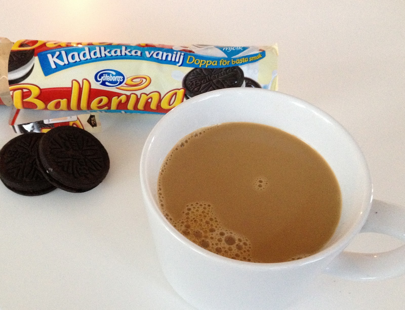 SOMENSAGA: Mini hamburgare och kaffe med dopp...