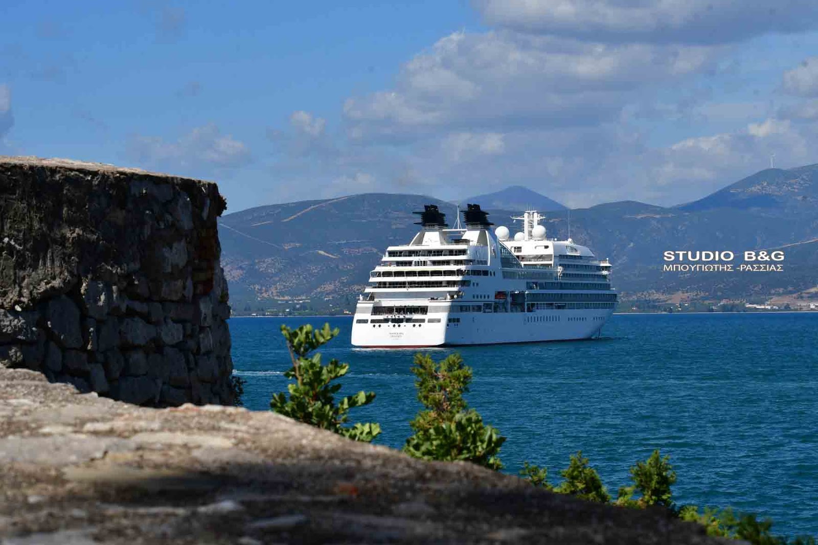 Αργολικός Ποιμήν: ΤΟ ΚΡΟΥΑΖΙΕΡΟΠΛΟΙΟ SEABOURN ODYSSEY ΣΤΟ ΝΑΥΠΛΙΟ
