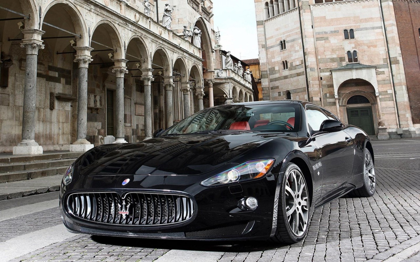 HD Car Wallpapers: Maserati Town Car Wallpapers
