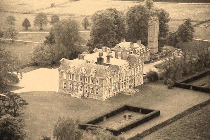 VIDA Y MUERTE: LA SEÑORA DE RAYNHAM HALL