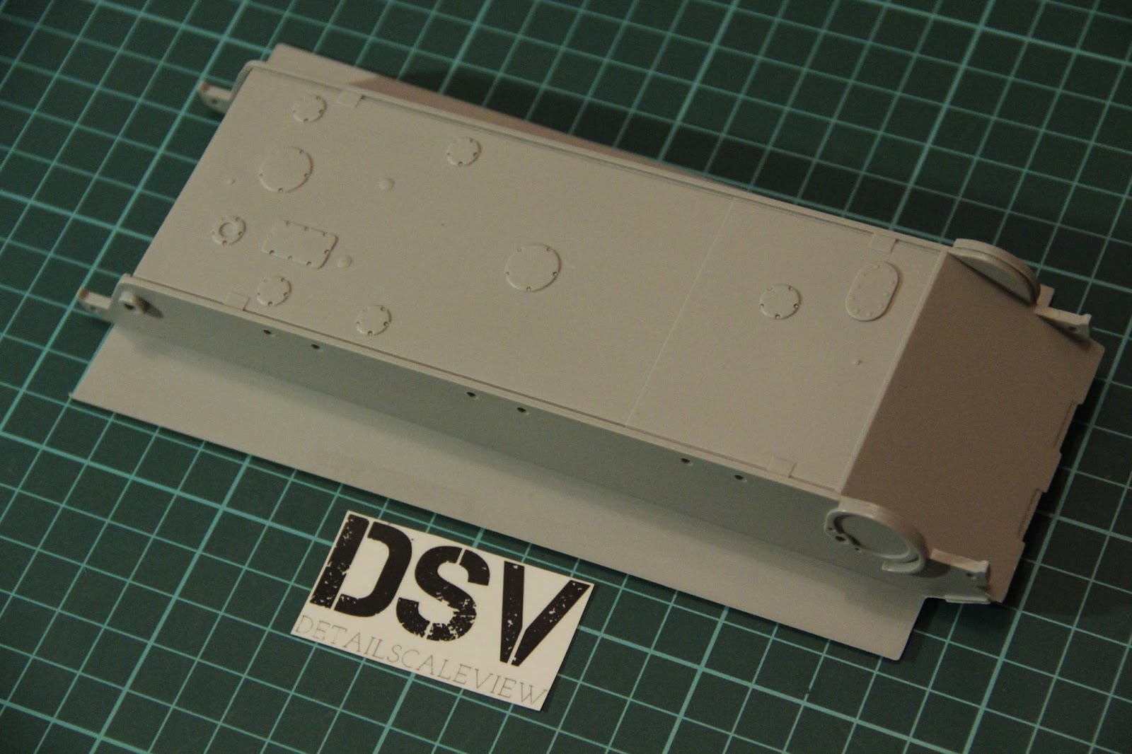 Trumpeter 1/35 E-50 Flakpanzer (01537) - DetailScaleView