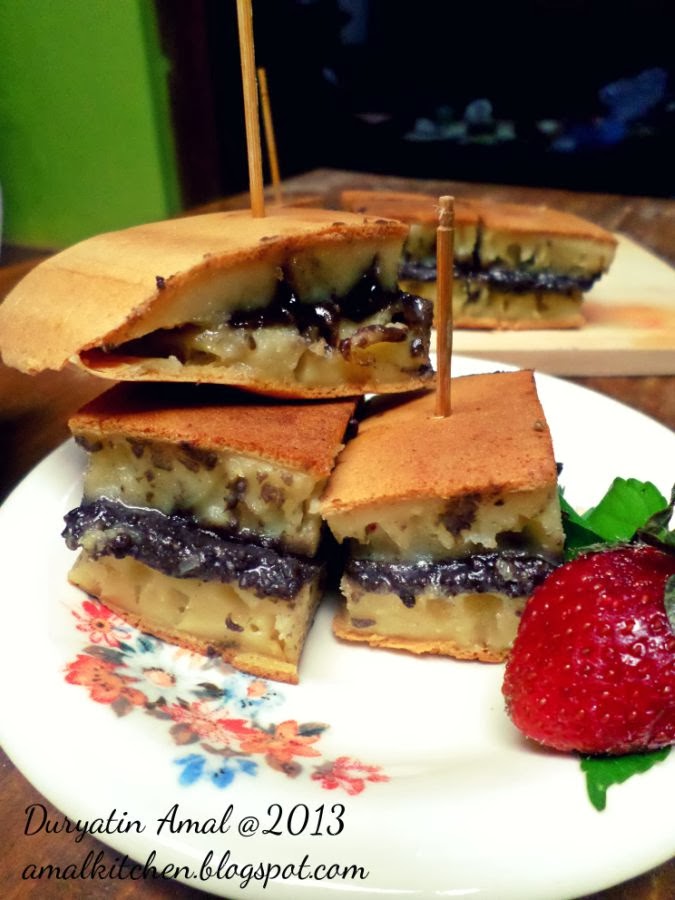 Amal's Kitchen : Simple & Easy Recipes: Martabak Manis (Terang Bulan ...