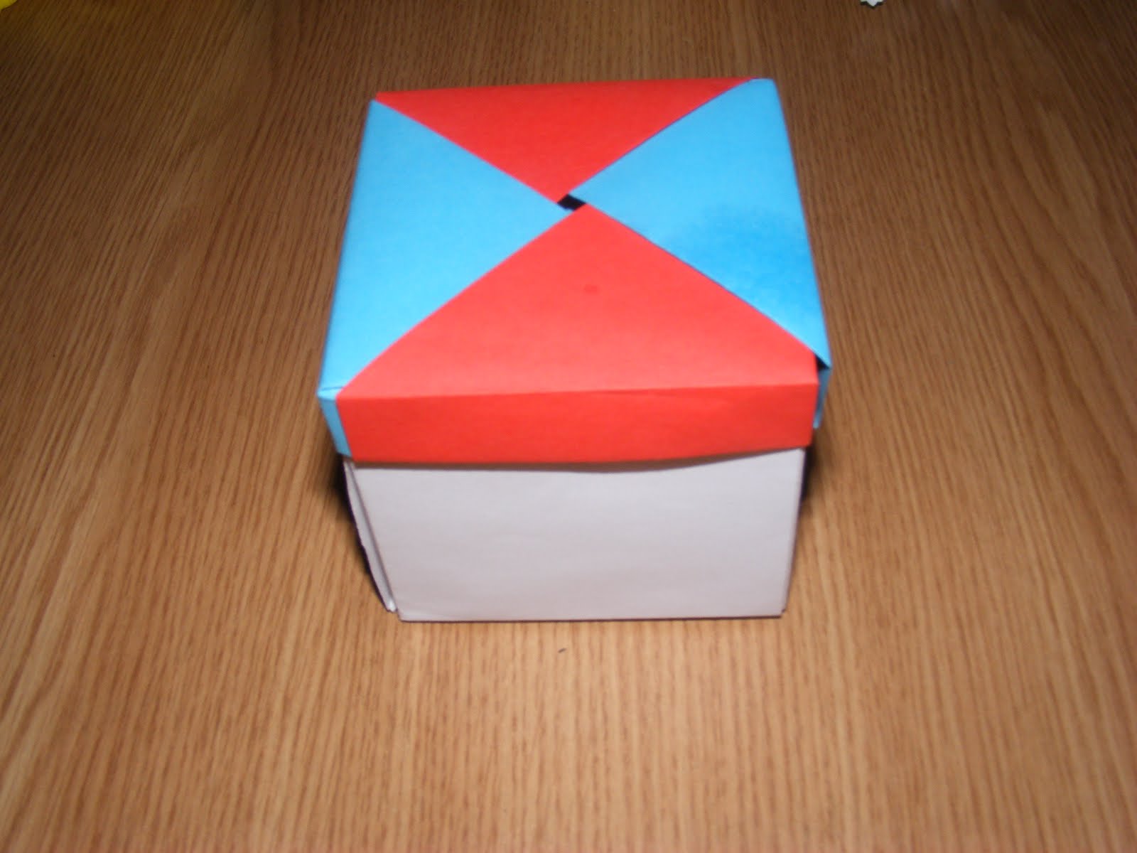 Despre noi: Articole origami