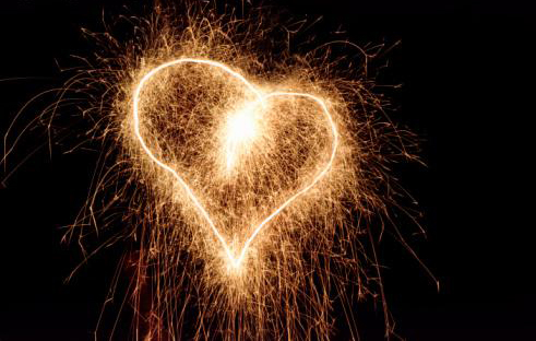 contra el amor: lo importante es la chispa.