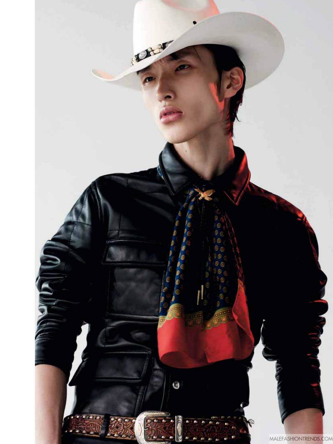 Hao Liu para SKP Magazine Fall 2016 por Horst Diekgerdes